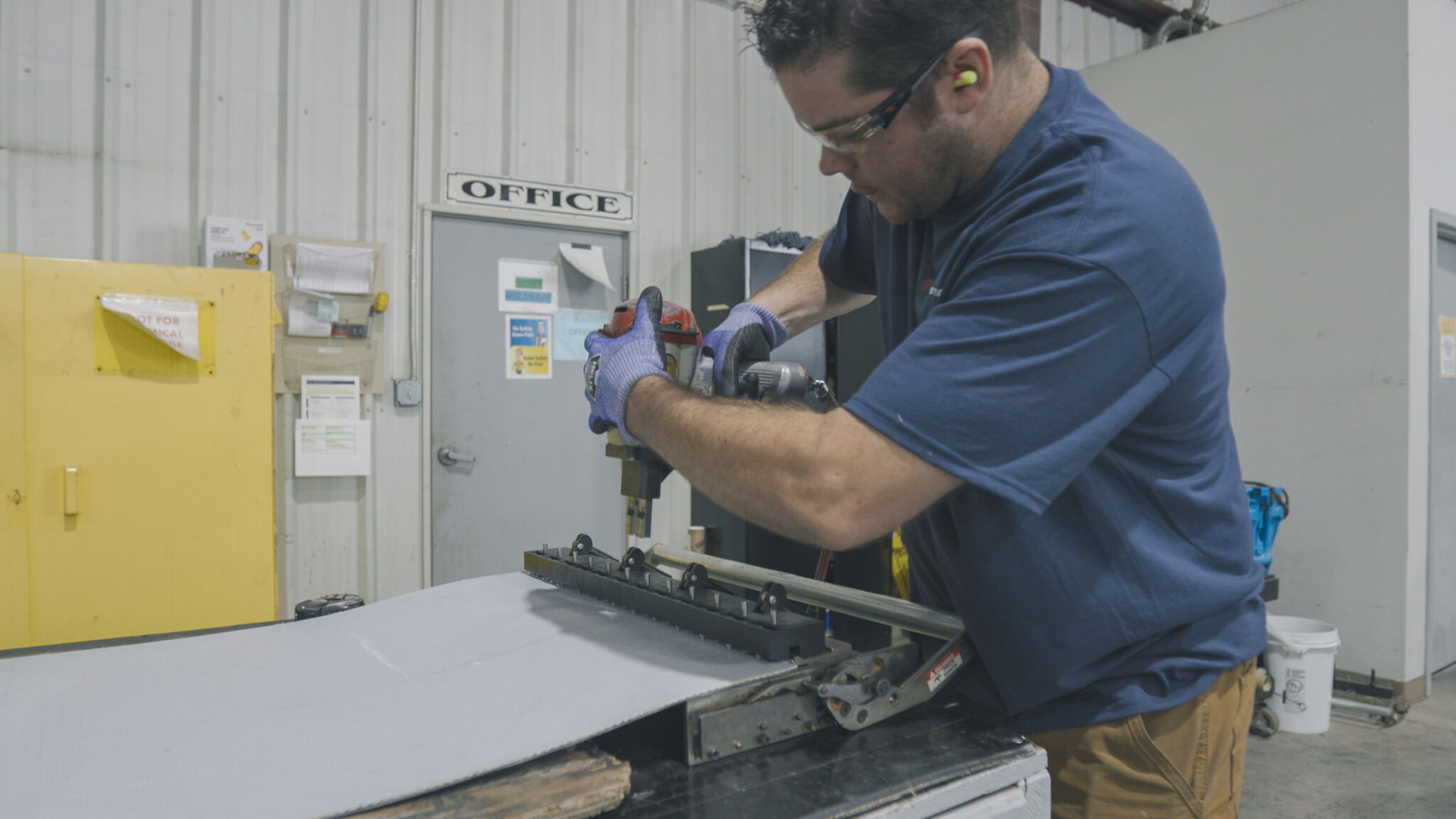 Material Handling Solutions - LGG Industrial